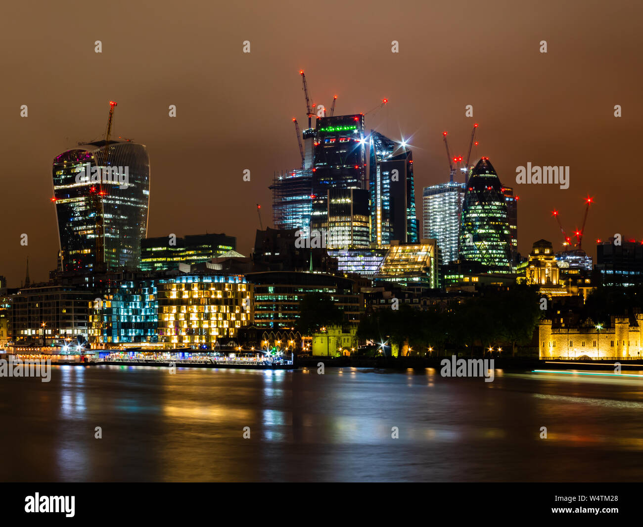 London skyline with its famous skyscrapers at night Stock Photo - Alamy