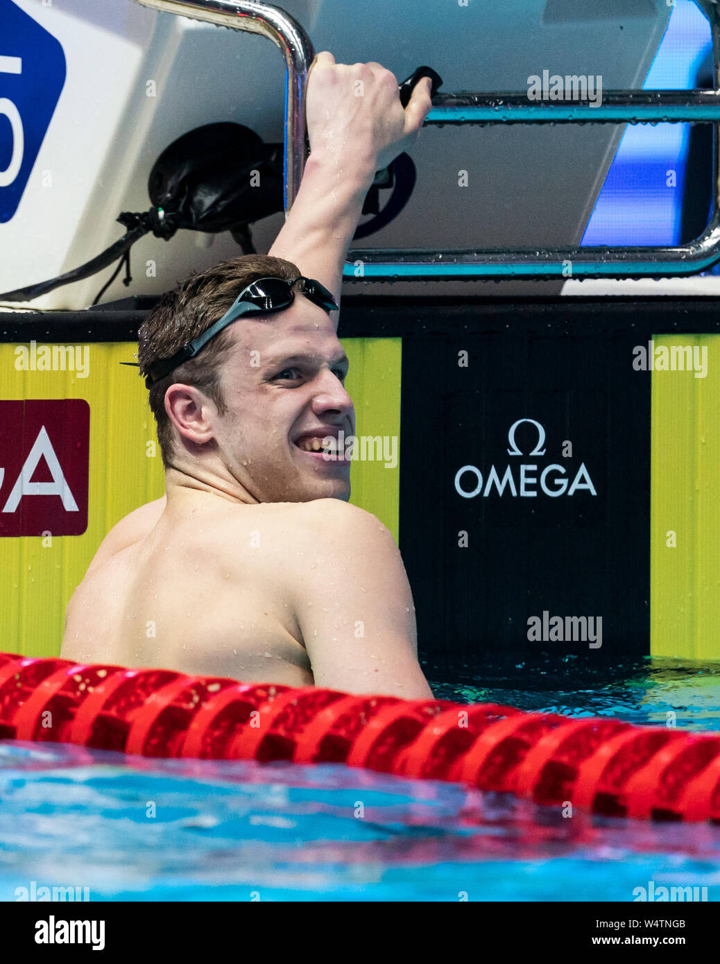 200 meter for men hi-res stock photography and images - Alamy