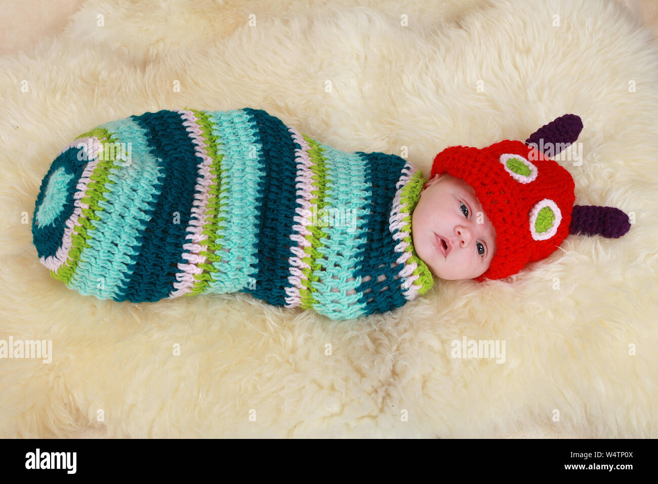 1 week old baby girl Stock Photo - Alamy