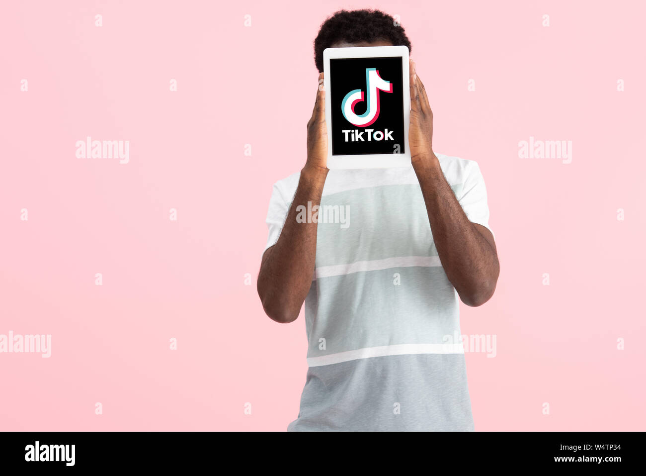 Tik tok website hi-res stock photography and images - Alamy