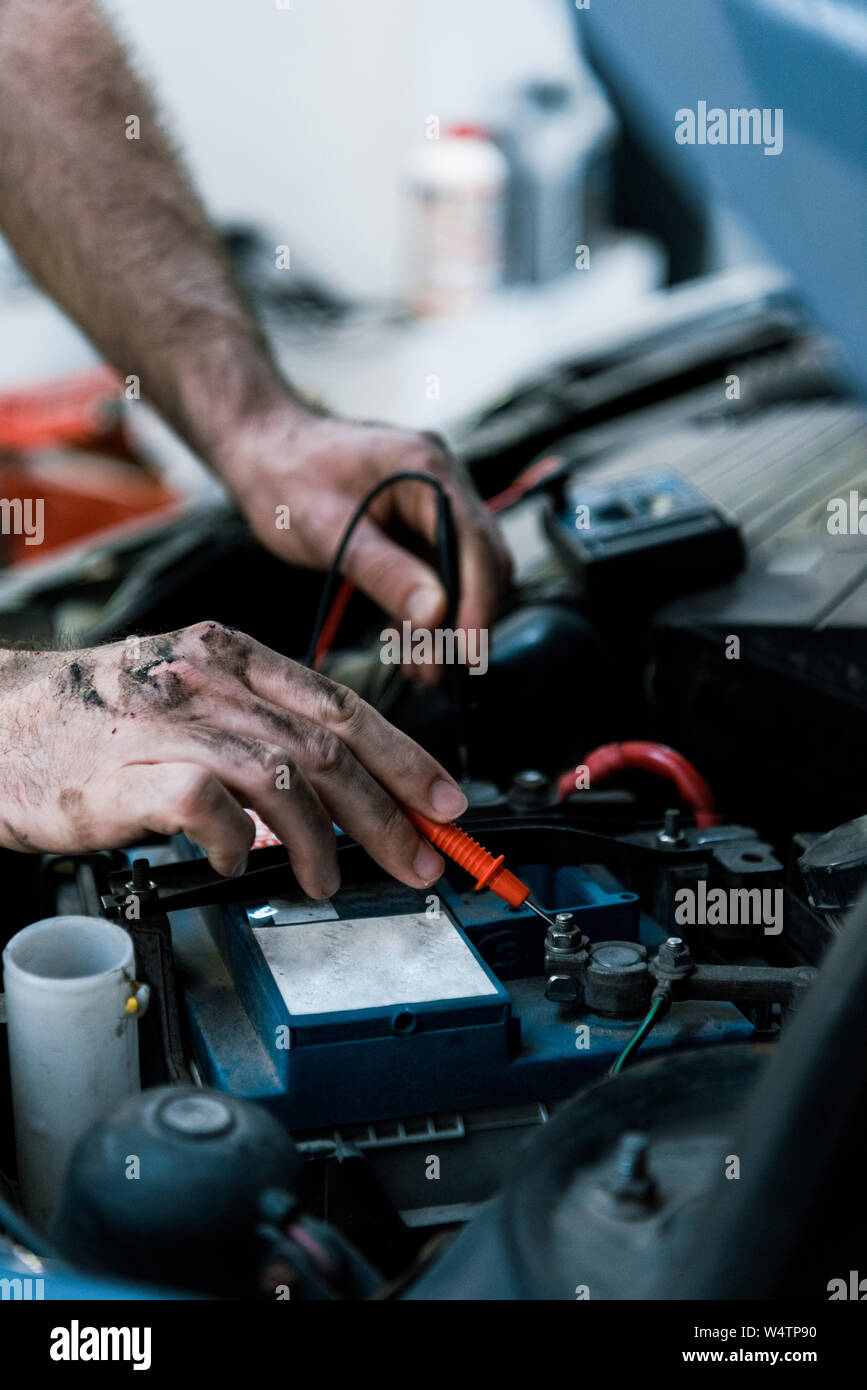 Mechanic working in car hi-res stock photography and images - Alamy