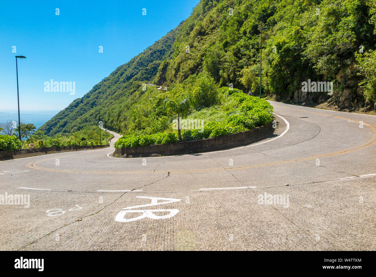 Sharp curve hi-res stock photography and images - Alamy