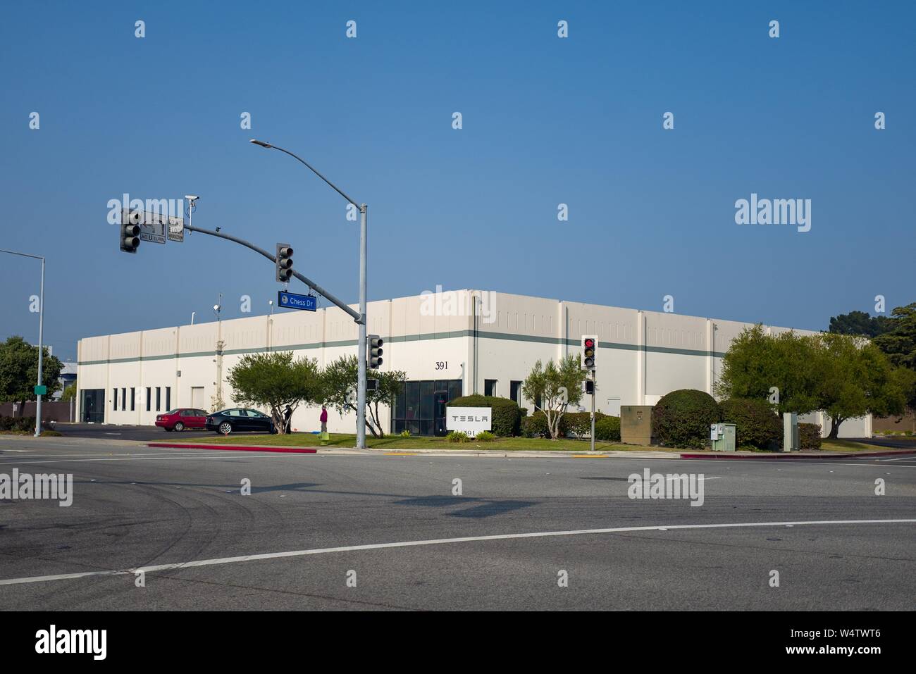 Facade of tesla motors hi-res stock photography and images - Alamy