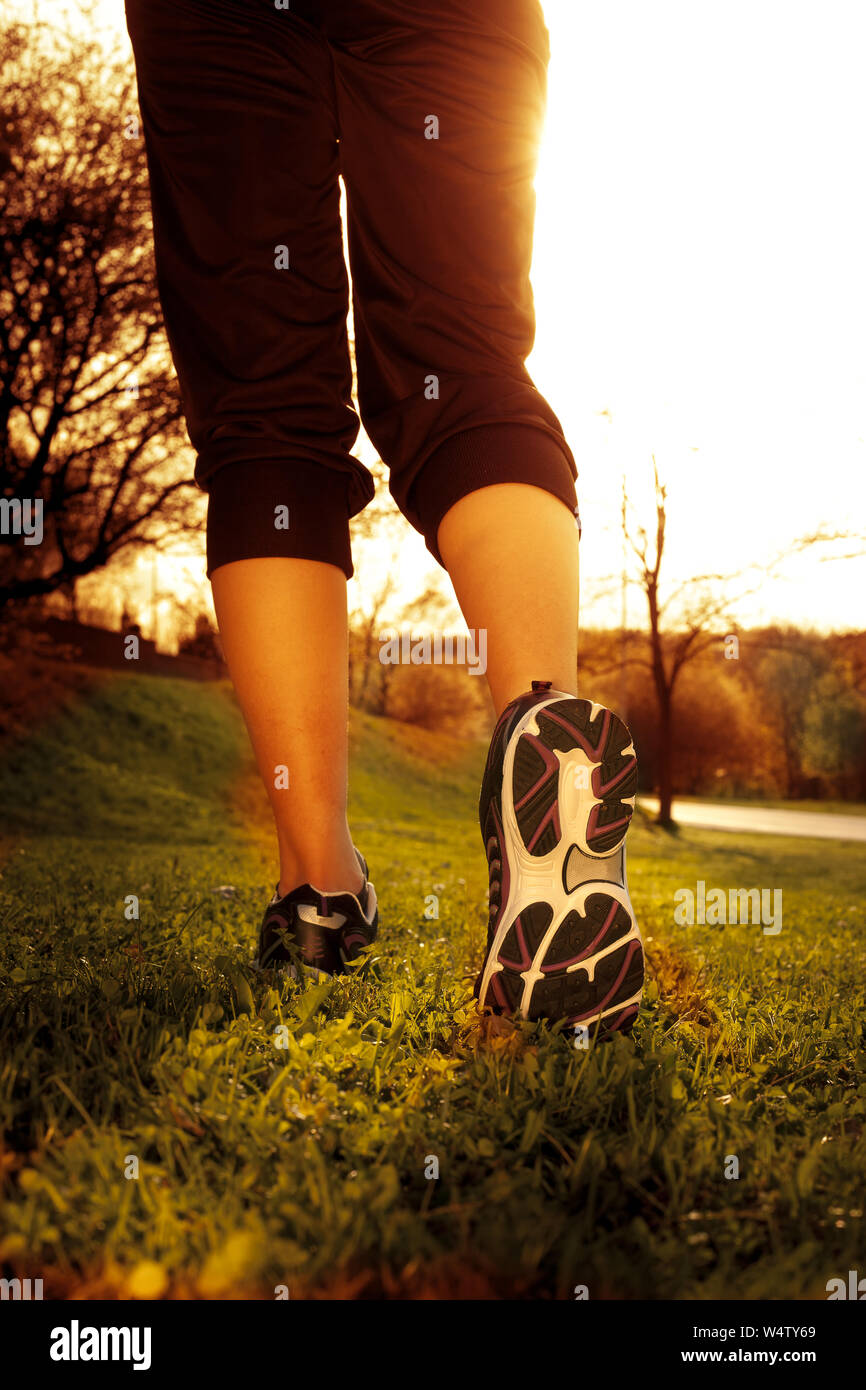 Woman jog feet hi-res stock photography and images - Alamy