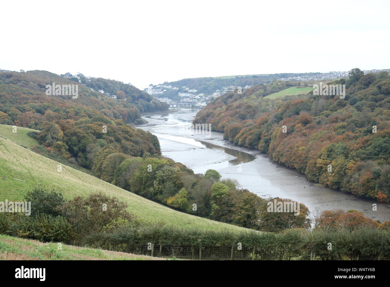Looe village hi-res stock photography and images - Alamy