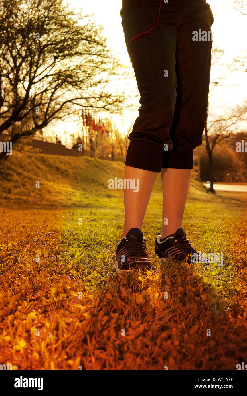 Woman jog feet hi-res stock photography and images - Alamy