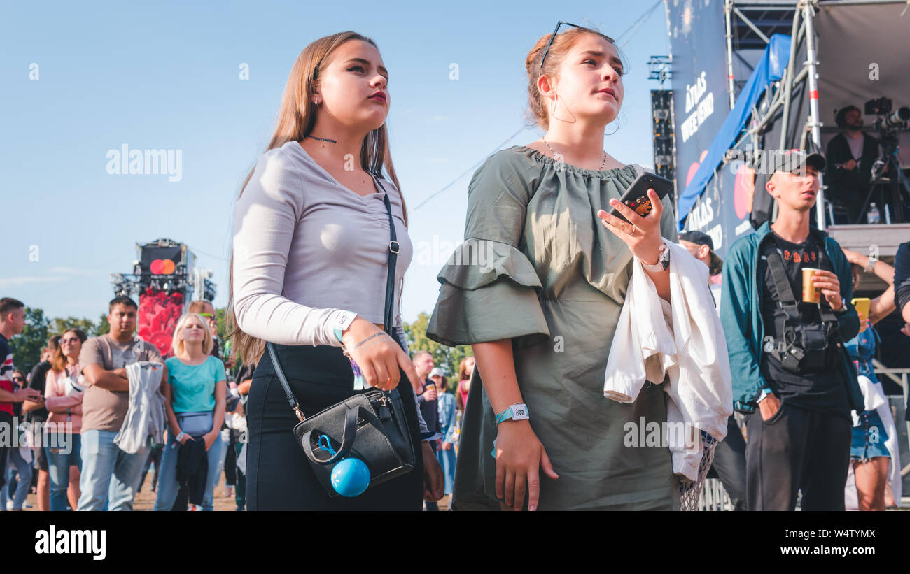 Millennial show hi-res stock photography and images - Alamy