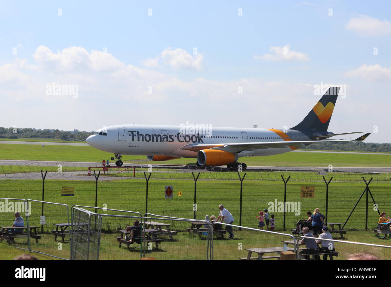 Manchester airport aviation viewing park Stock Photo - Alamy
