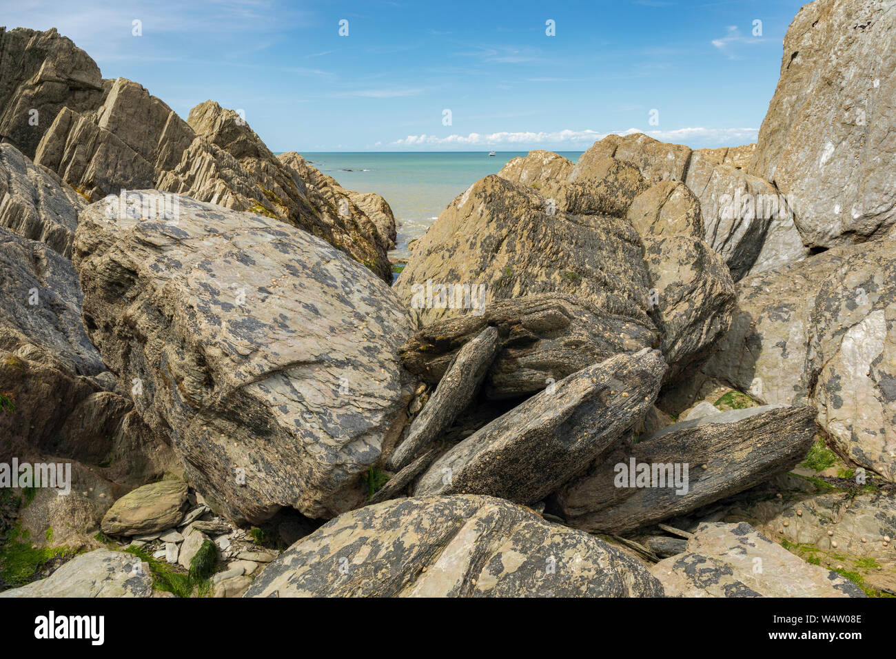 Rock formation at Lee Bay, North Devon, UK Stock Photo - Alamy