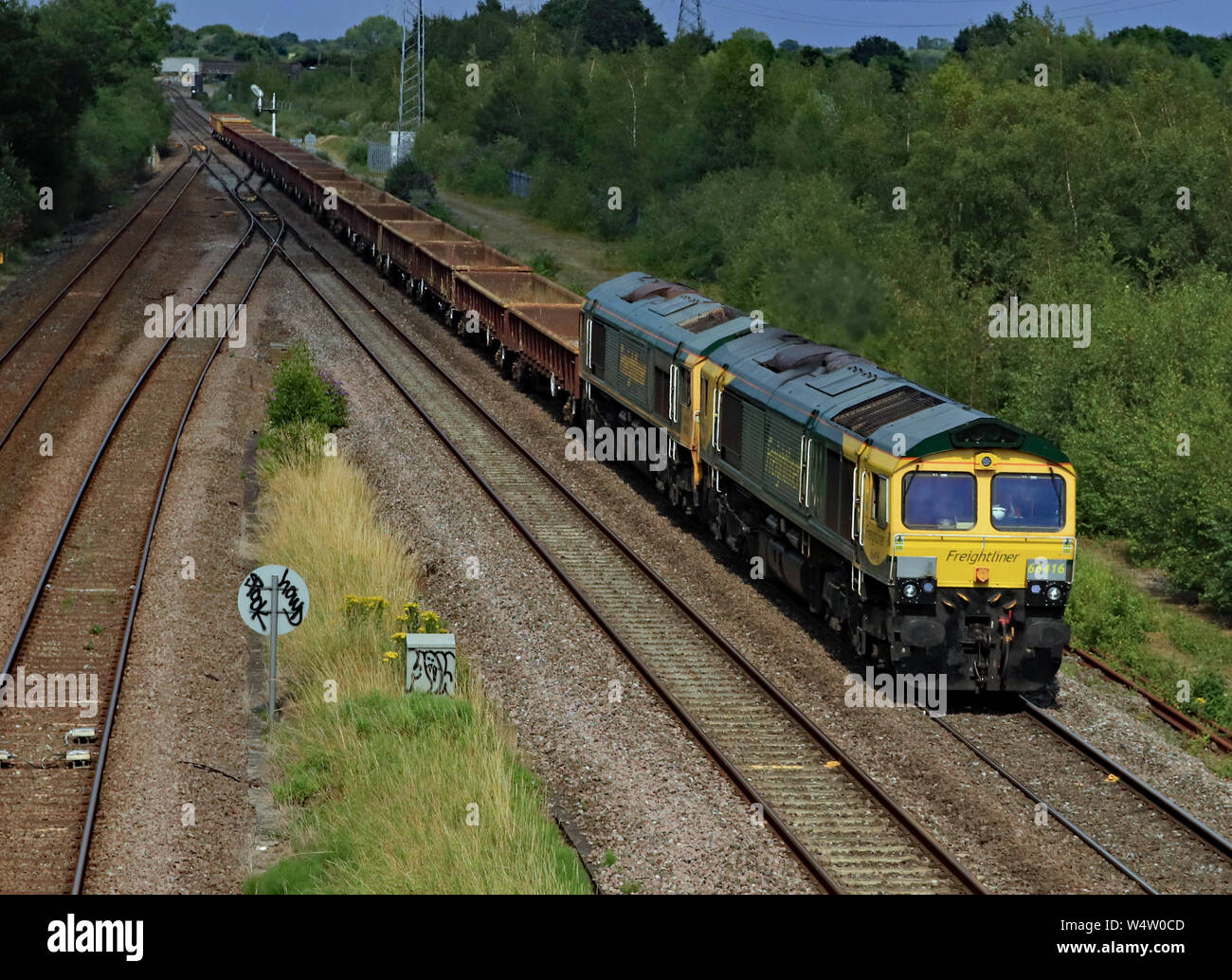 Tracks horse two hi-res stock photography and images - Alamy