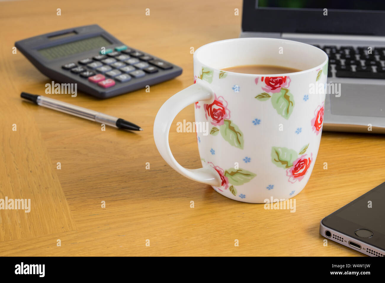 Break time hi-res stock photography and images - Alamy