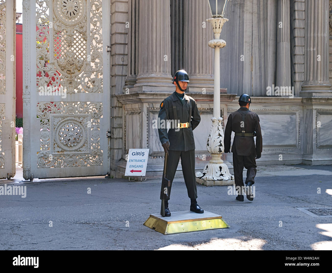 Istanbul, Turkey - 05/25/2010: Armed soldier guarding gate in ...
