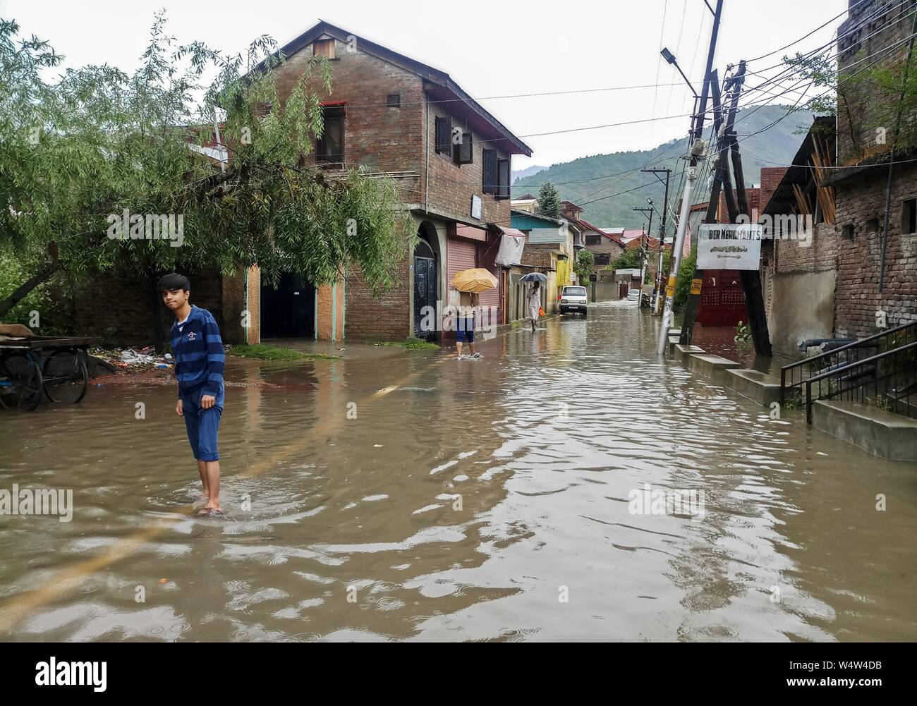 Heavy precipitation hi-res stock photography and images - Alamy