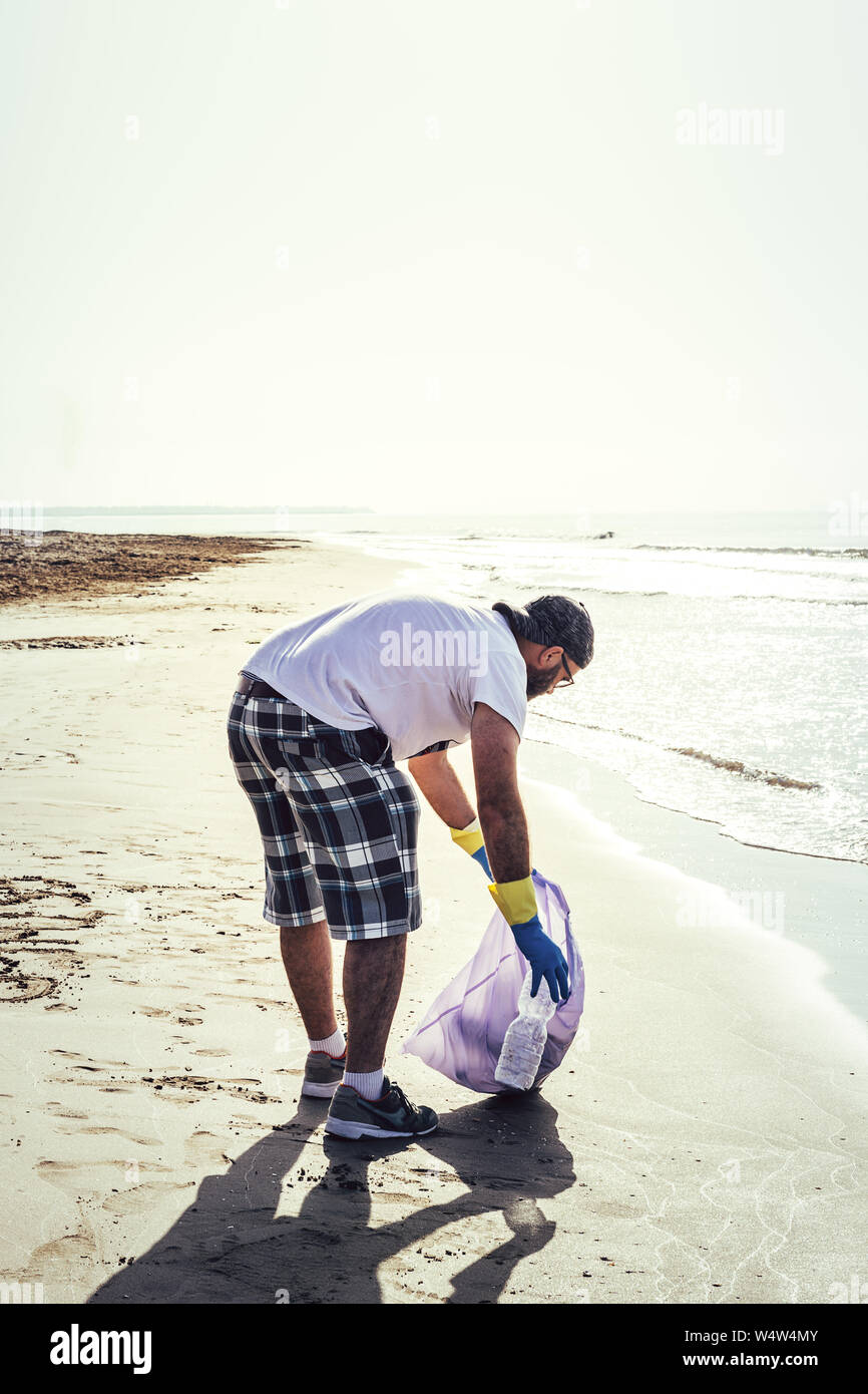 Collecting plastics hi-res stock photography and images - Alamy