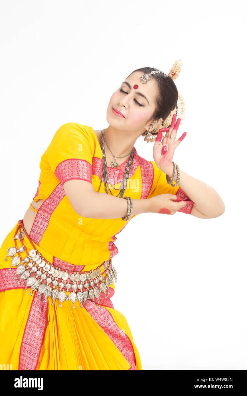 Indian dance eyes hi-res stock photography and images - Alamy