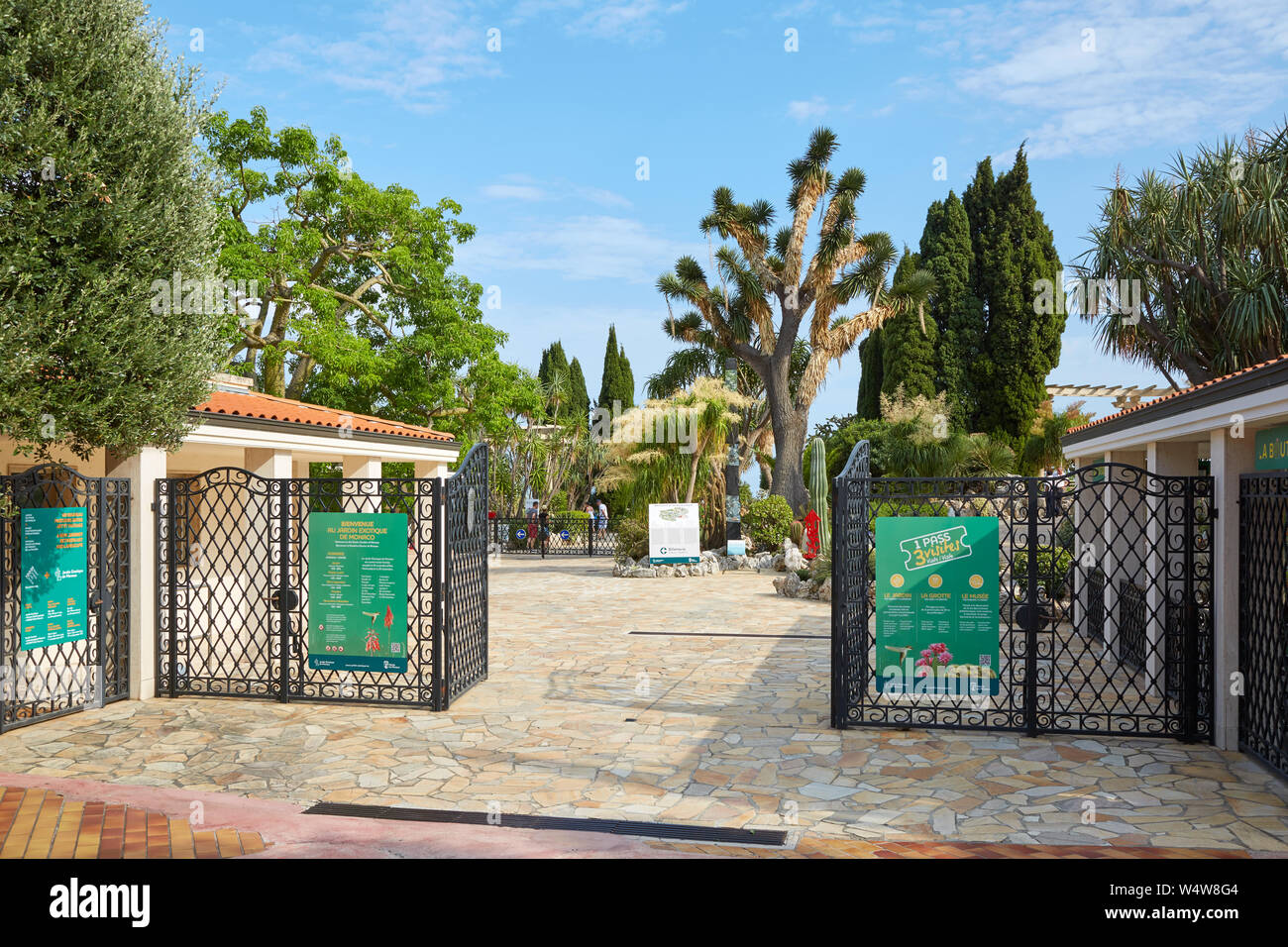 MONTE CARLO, MONACO - AUGUST 20, 2016: The exotic garden entrance ...