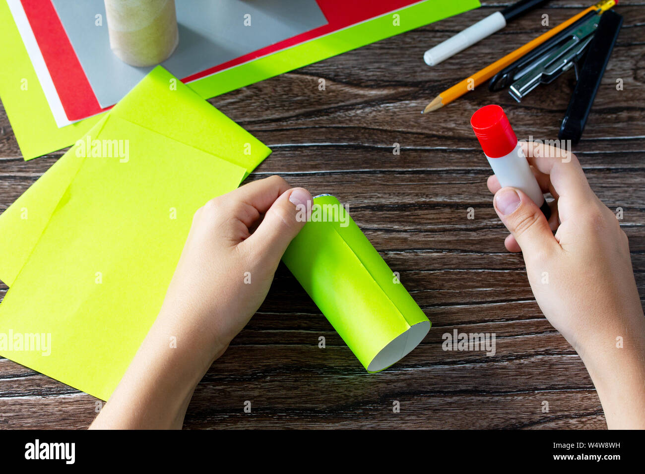 Child sticks together details Paper Roll Pencil Holder the new school ...