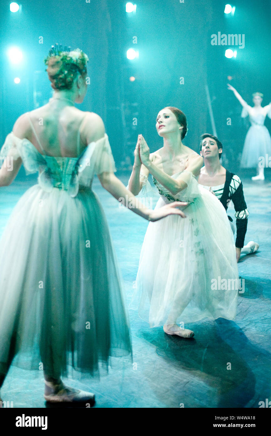 Giselle ballet from the wings Stock Photo - Alamy