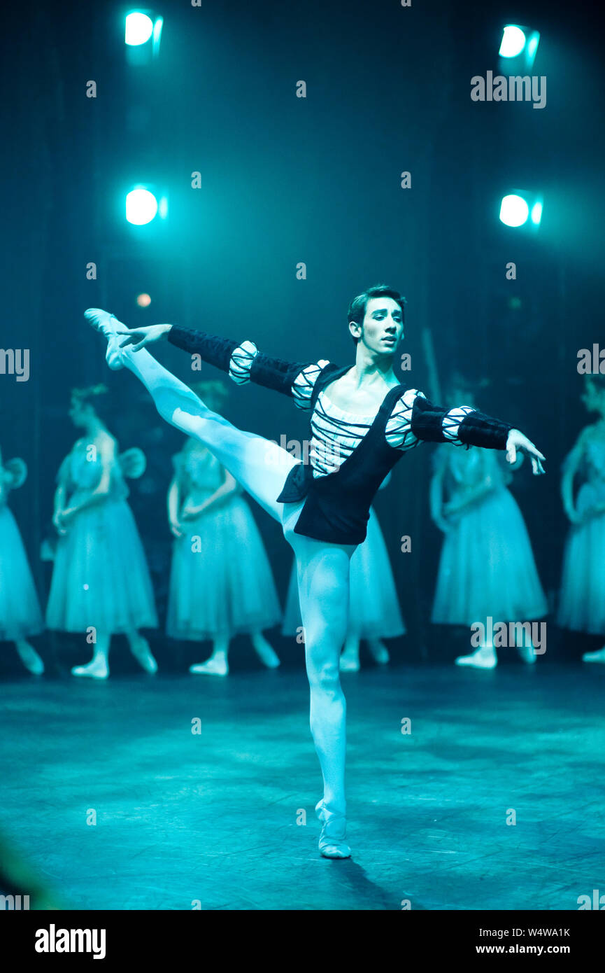 Giselle ballet from the wings Stock Photo - Alamy