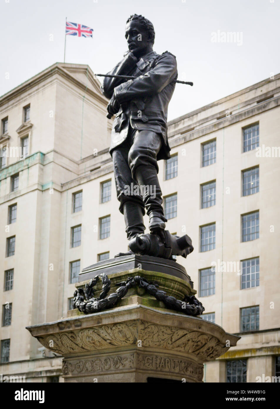 General Charles George Gordon statue by Hamo Thornycroft in the ...