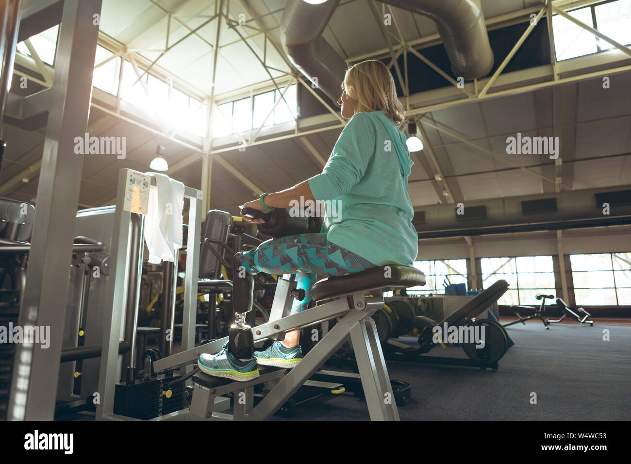 Leg curl machine hi-res stock photography and images - Alamy