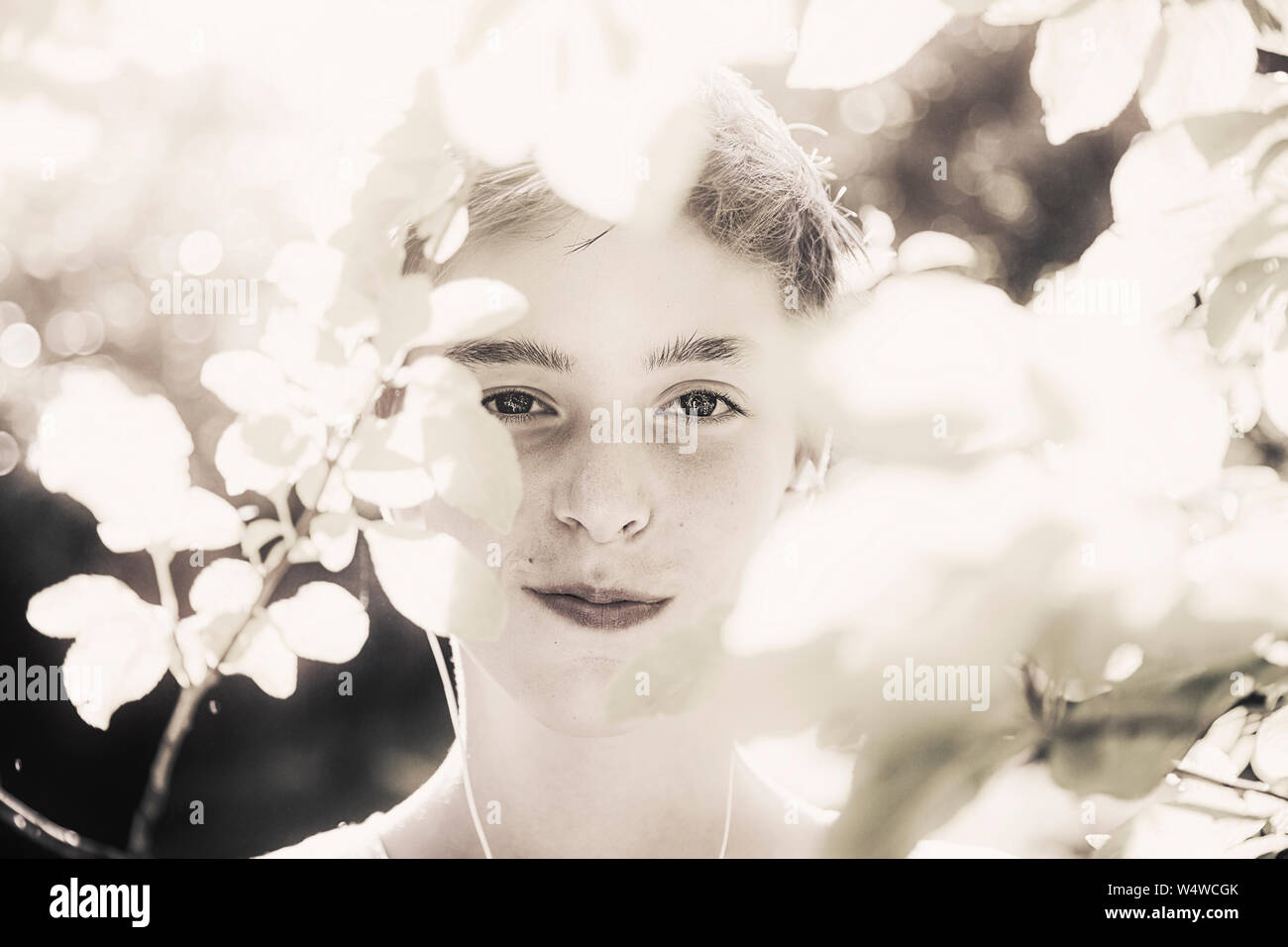 Overexposed portrait hi-res stock photography and images - Alamy