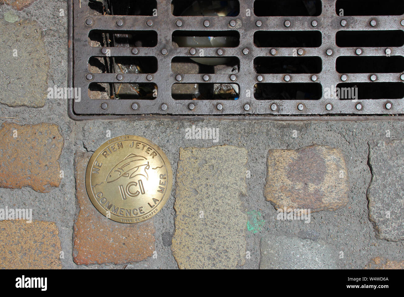 pavement in quimper (brittany - france Stock Photo - Alamy