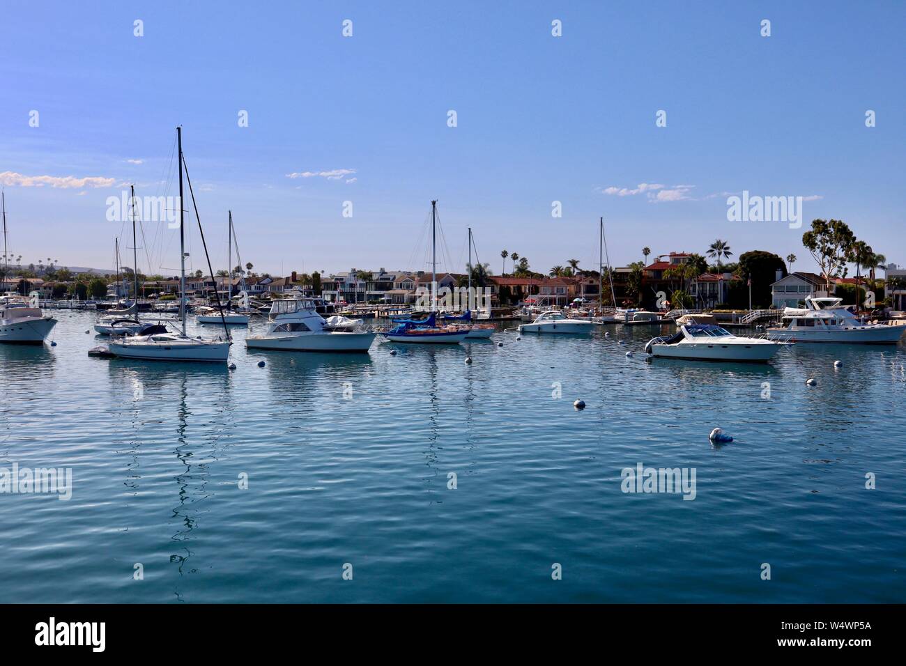 Boats moored in Newport Beach Harbor Stock Photo - Alamy