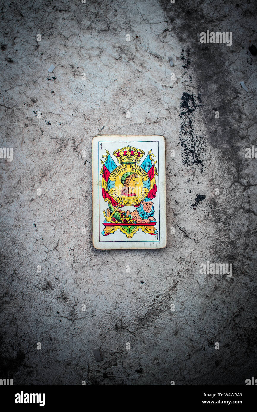 Playing card texture hi-res stock photography and images - Alamy