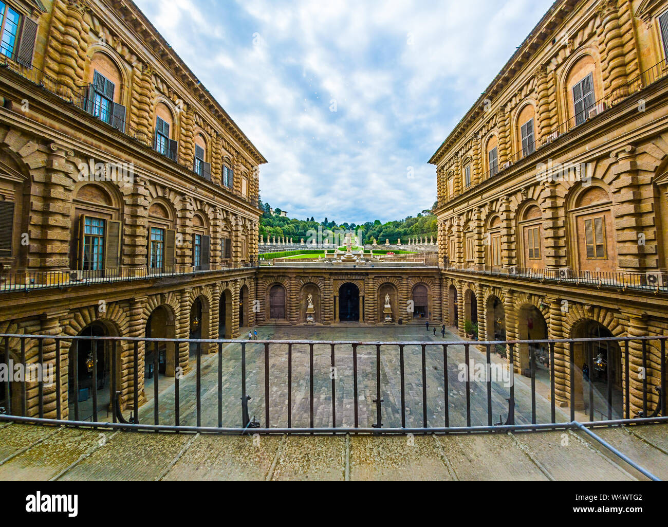 FLORENCE, ITALY - MAY 11, 2019: Patio Palazzo Pitti and access to the ...