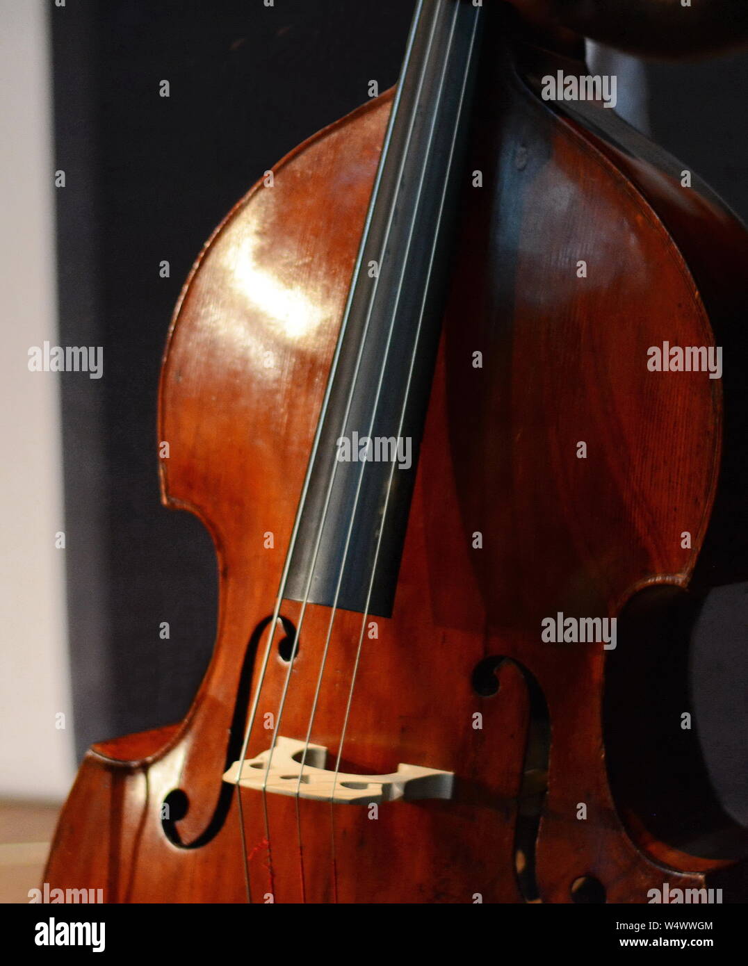 ancient cello fragment Stock Photo - Alamy