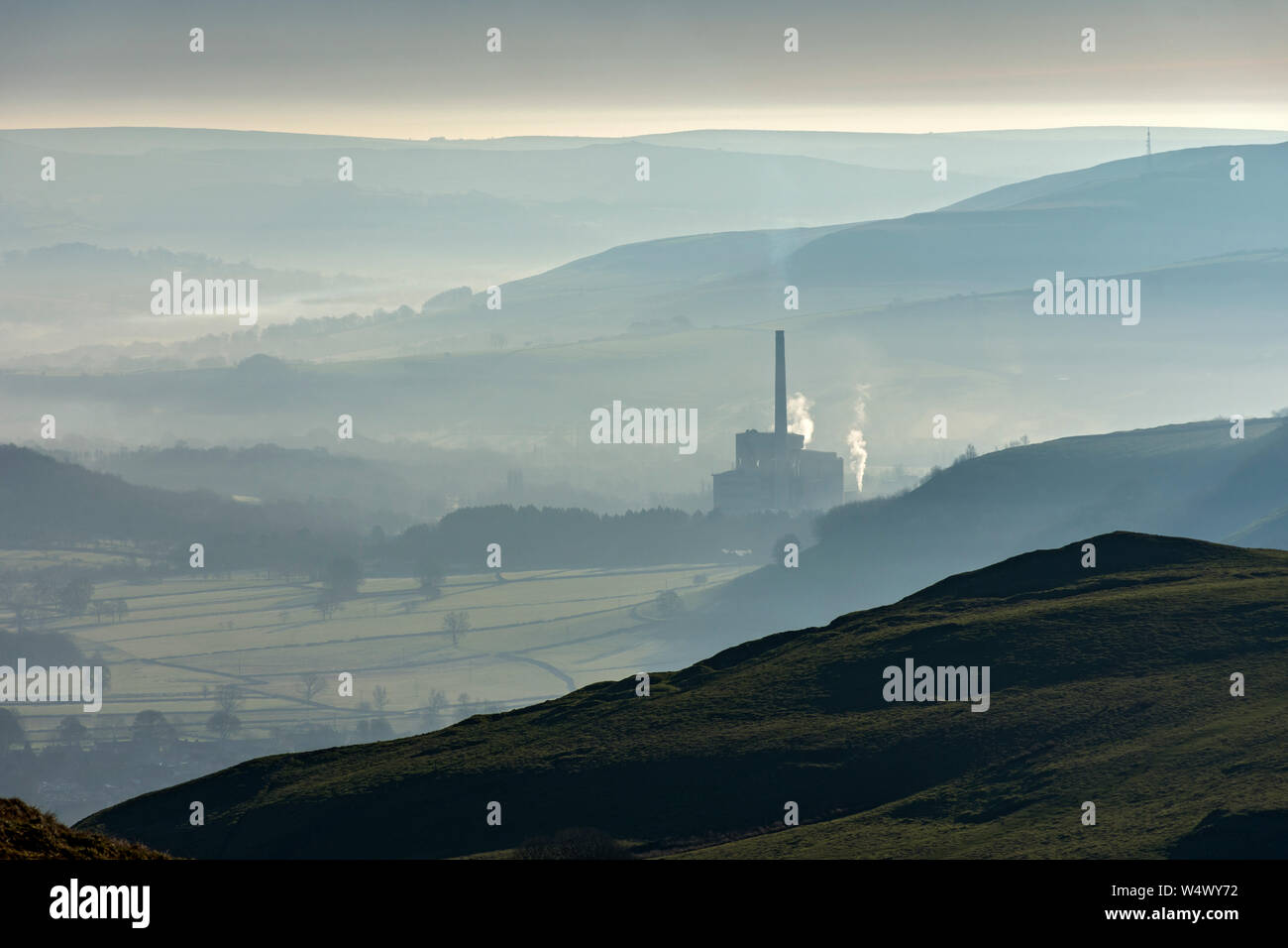 Hope cement works breedon hi-res stock photography and images - Alamy