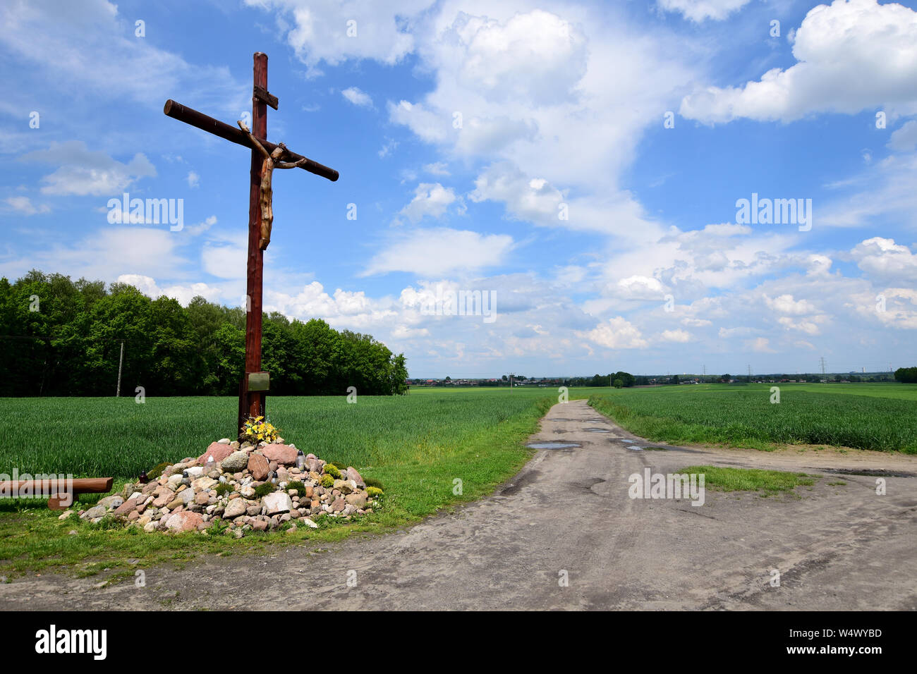 Cross of jesus christ field hi-res stock photography and images - Alamy