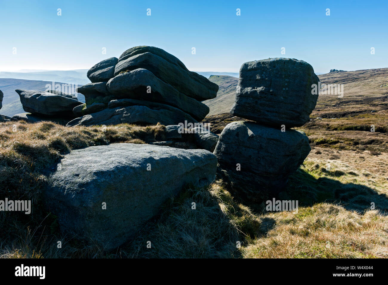 Swine's Back from the Wool Packs rocks on the Kinder Scout plateau ...