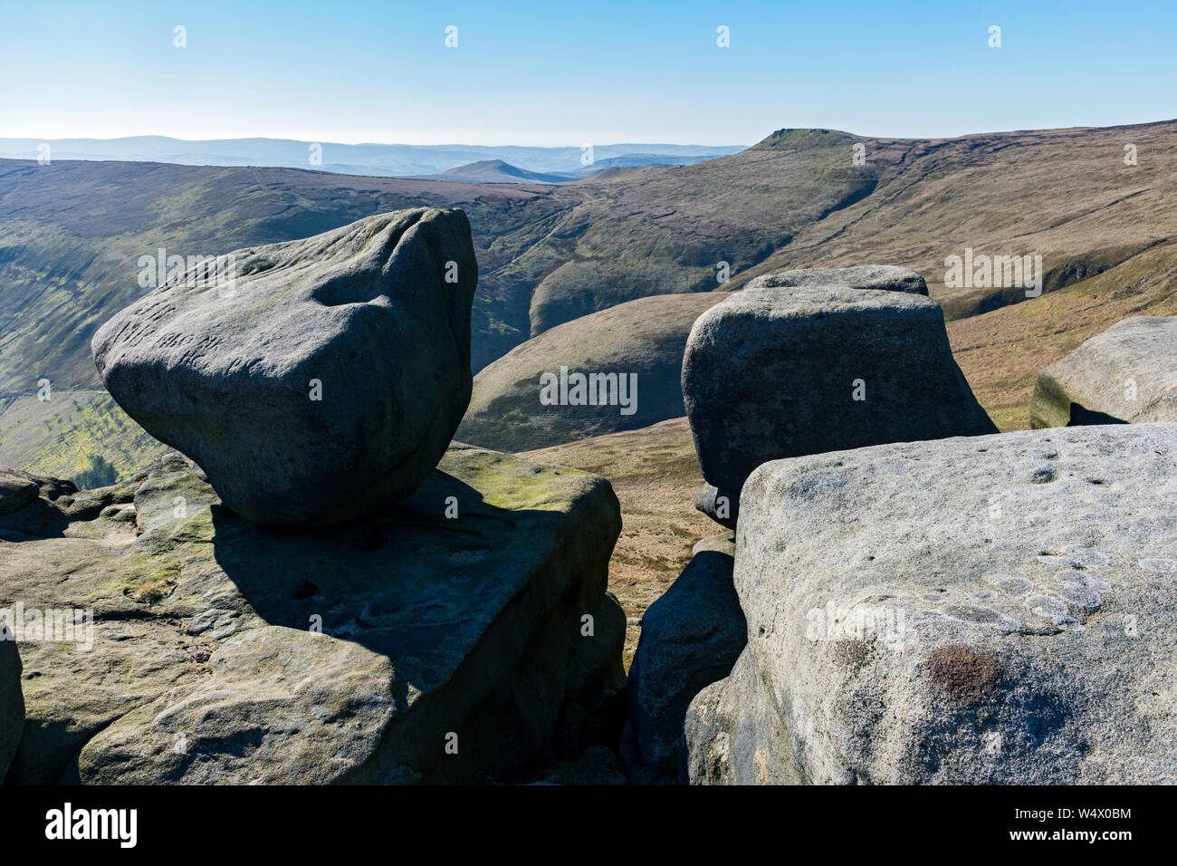 Swine's Back from the Wool Packs rocks on the Kinder Scout plateau ...