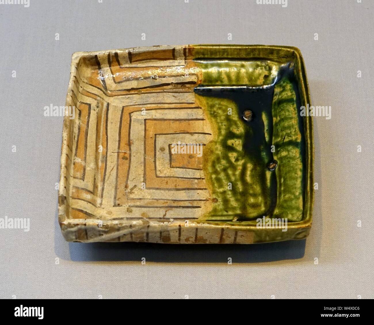 Mino ware hi-res stock photography and images - Alamy