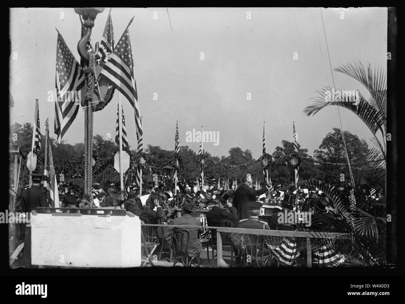The corner stone Black and White Stock Photos & Images - Alamy