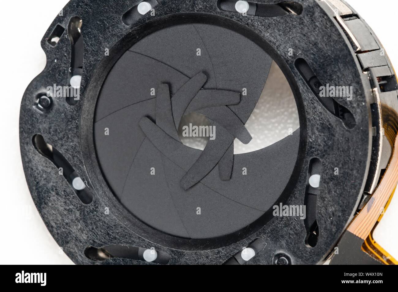 Aperture diaphragm hi-res stock photography and images - Alamy