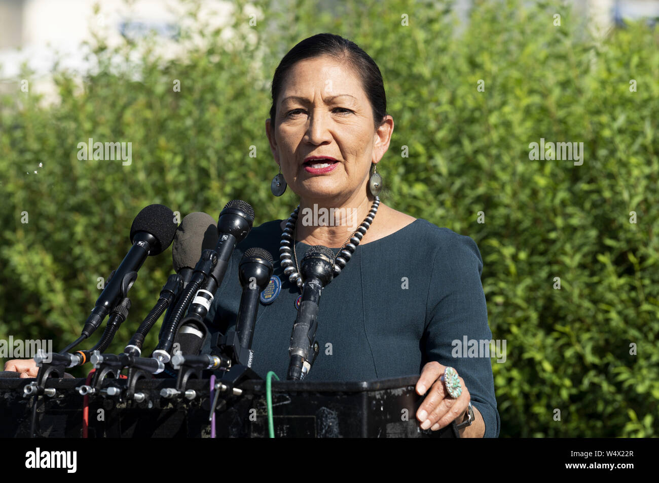 Deb haaland hi-res stock photography and images - Alamy