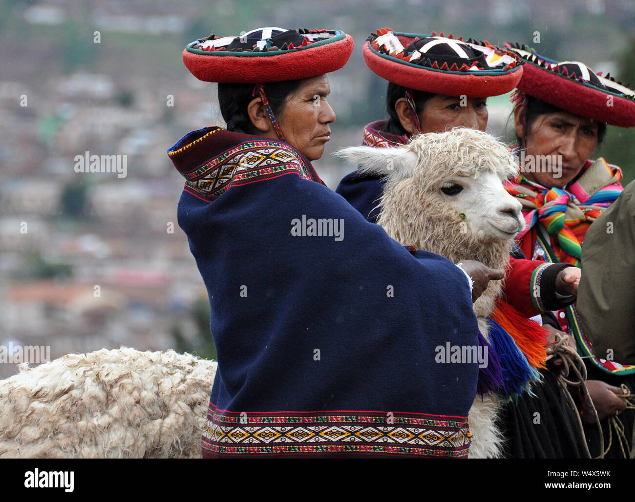 travel in peru cusco machu picchu to lake titicaka Stock Photo - Alamy