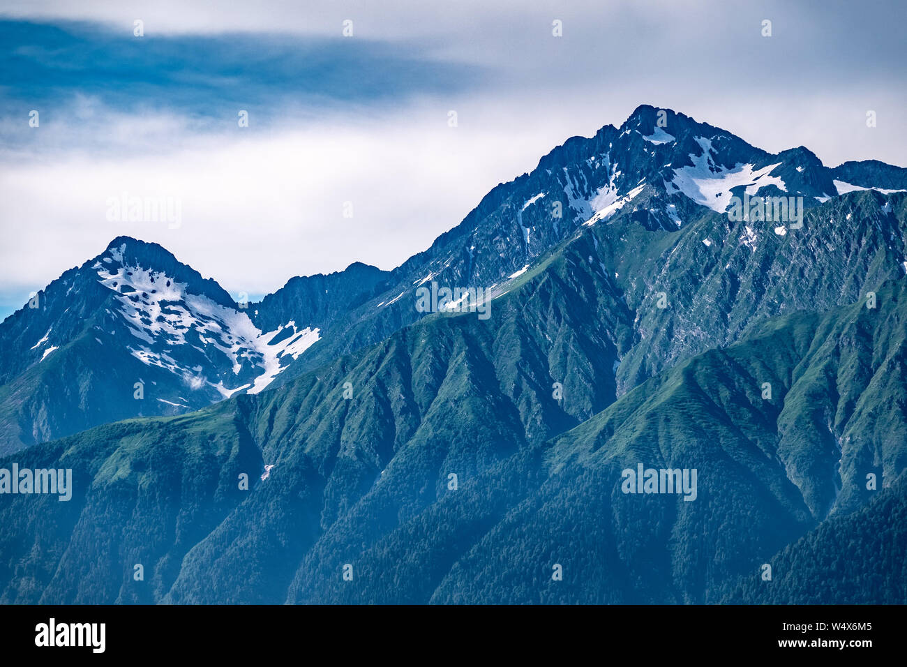 Beautiful himalayas or mountain ranges at nepal hi-res stock ...