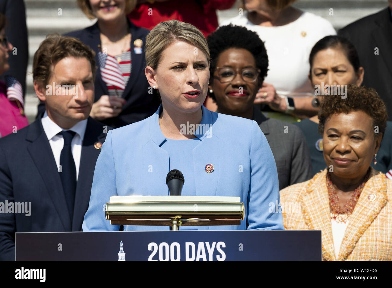 Katie hill congress hi-res stock photography and images - Alamy