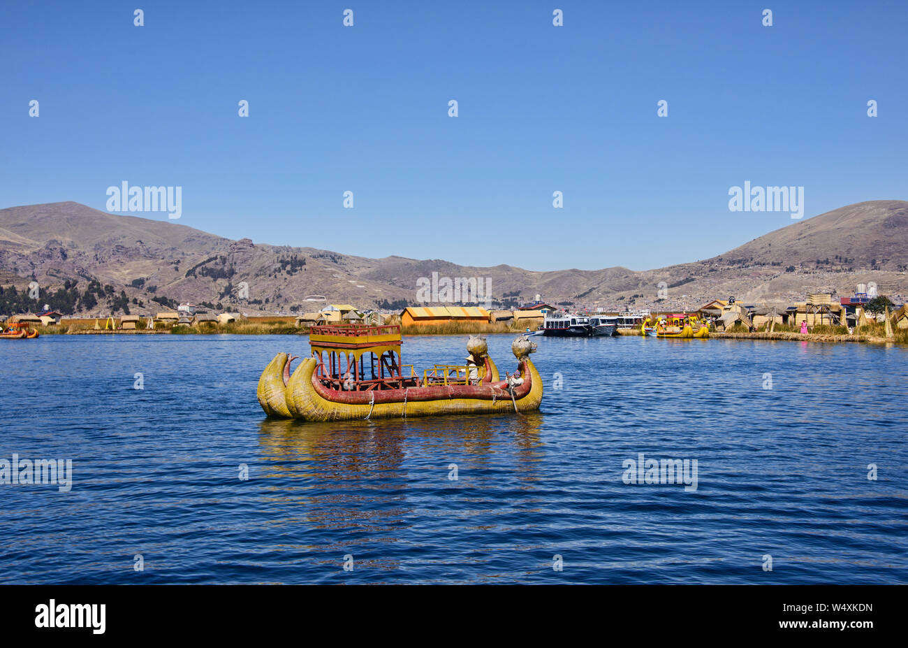 Traditional boat reed hi-res stock photography and images - Alamy