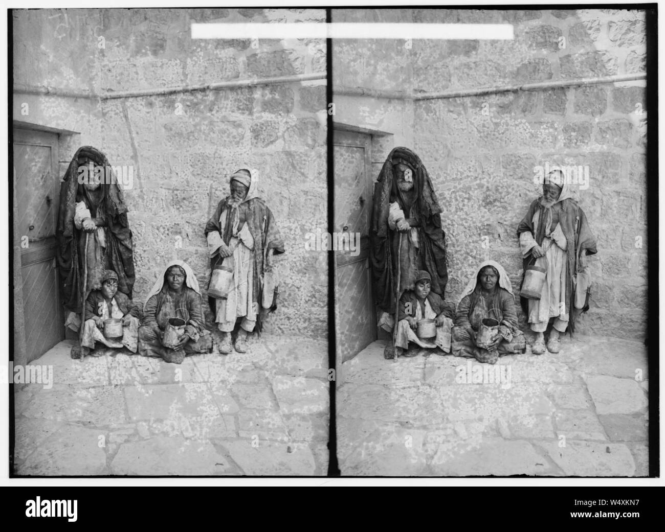 Group of beggars hi-res stock photography and images - Alamy