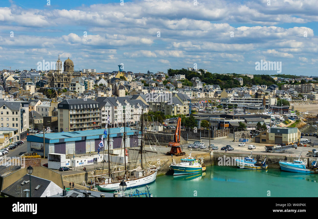 Normandy scenery hi-res stock photography and images - Alamy