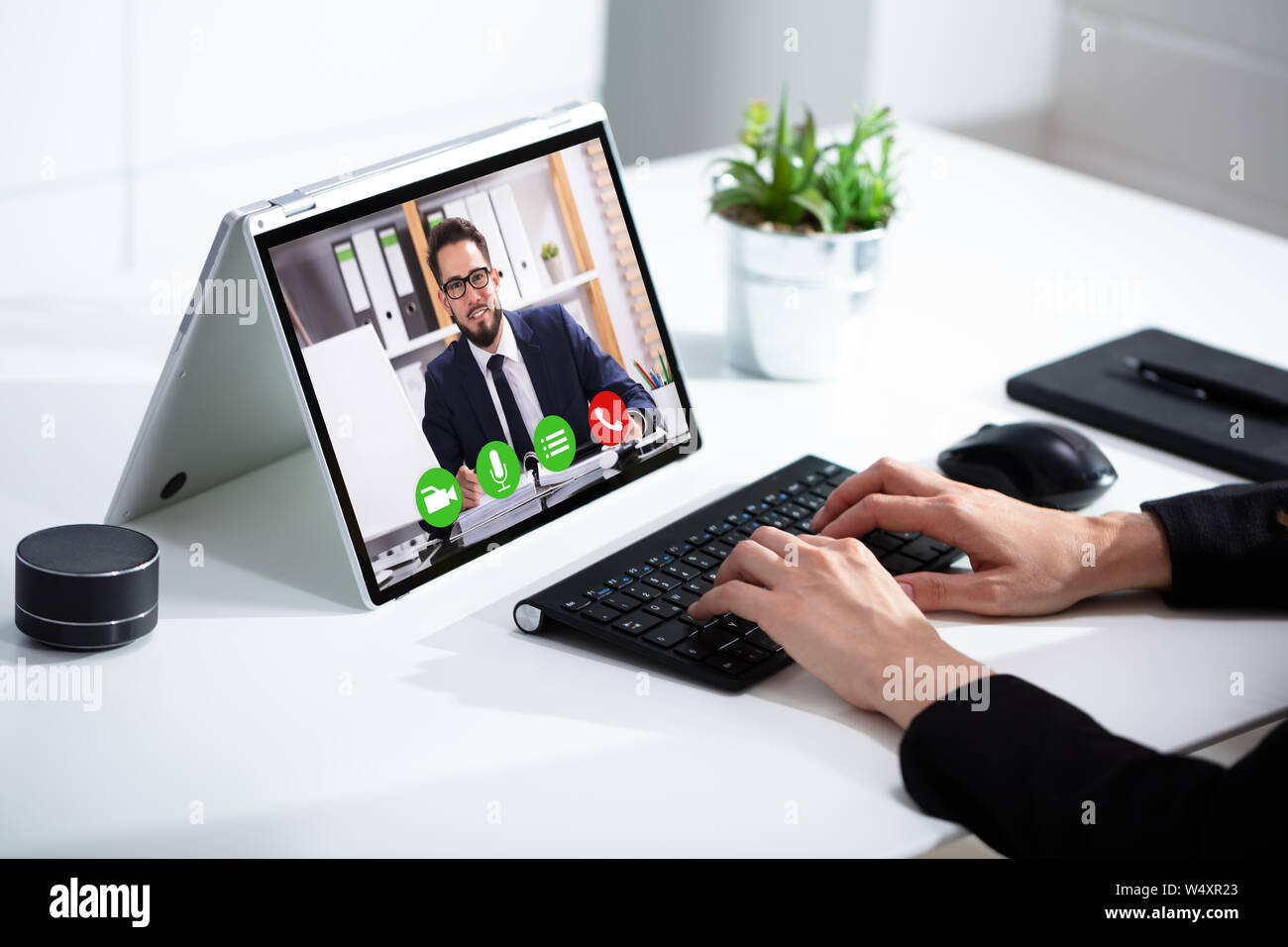 Woman bird hybrid hi-res stock photography and images - Alamy