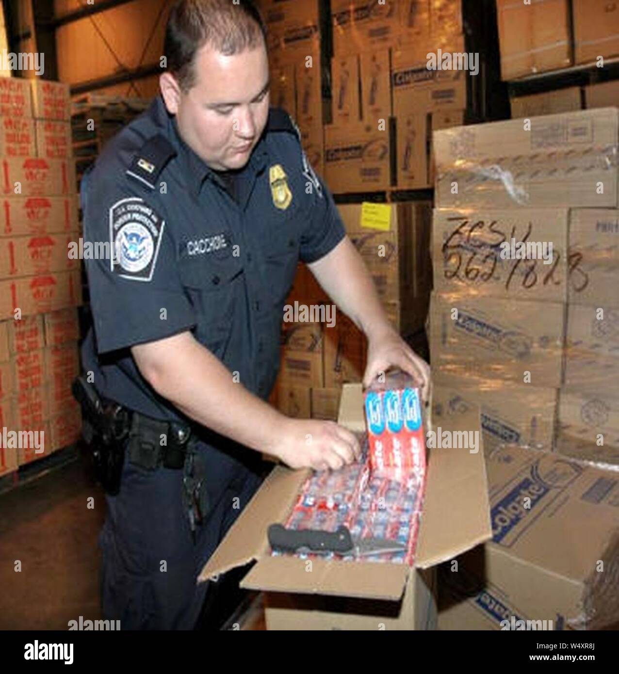 Art counterfeit hi-res stock photography and images - Alamy