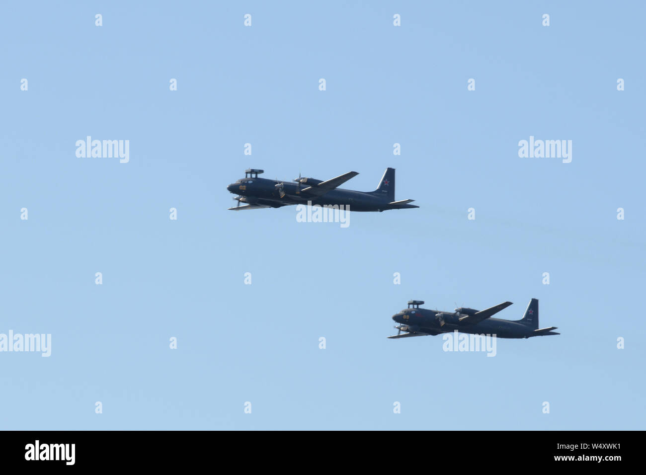 Ilyushin il 38n hi-res stock photography and images - Alamy