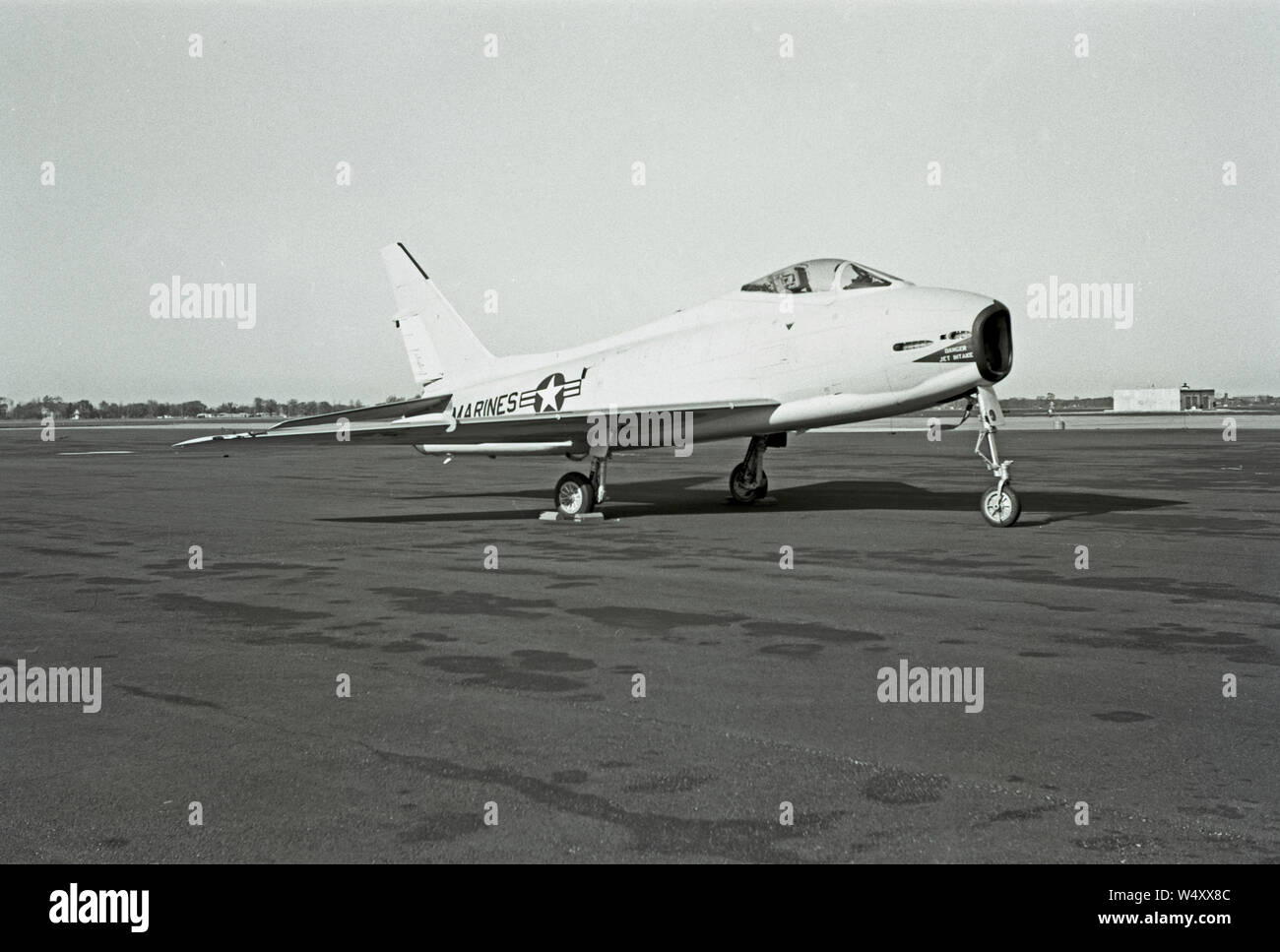 North american fj 4b fury hi-res stock photography and images - Alamy