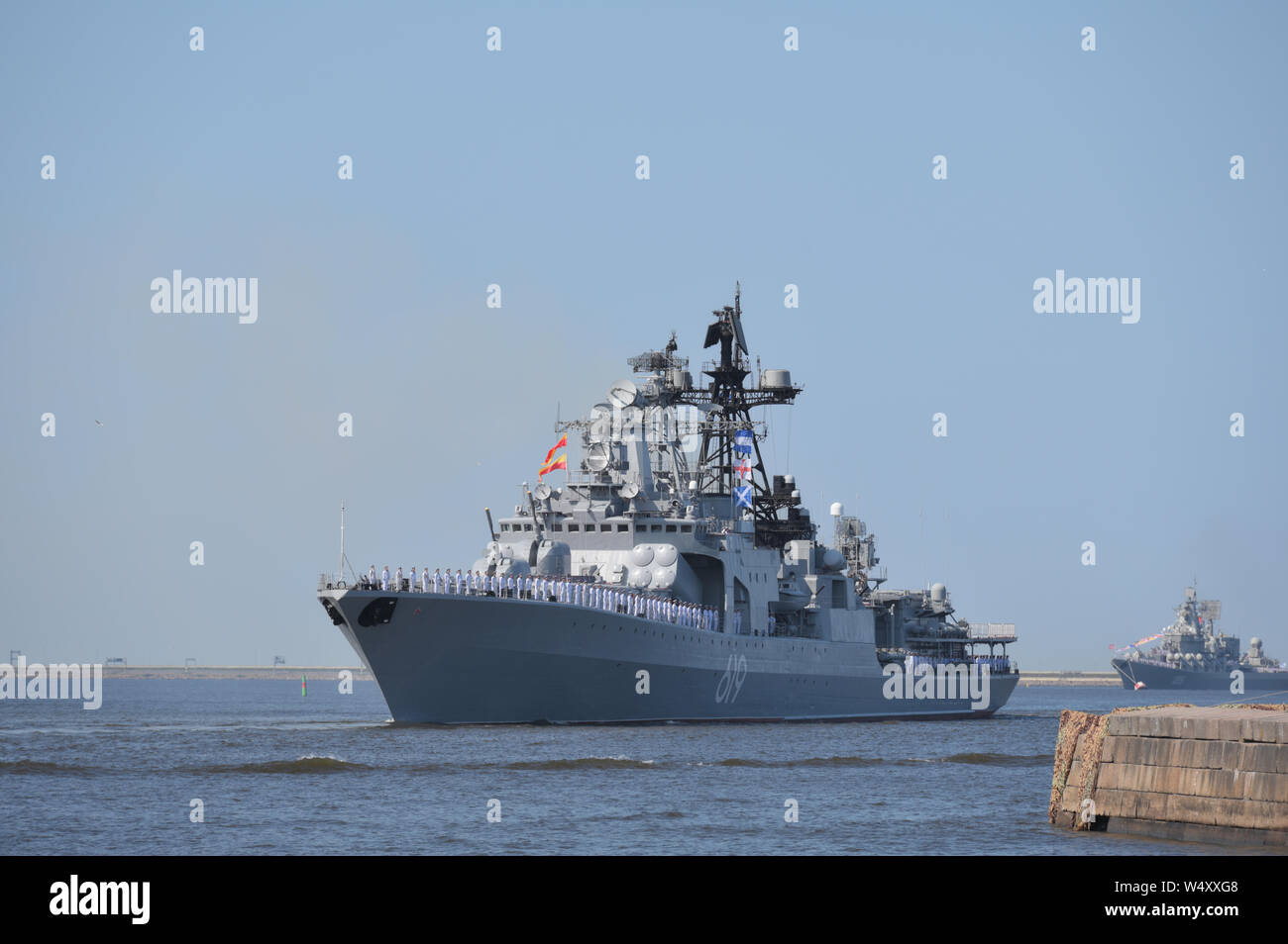 Anti-submarine guided missile destroyer Severomorsk participates in the ...